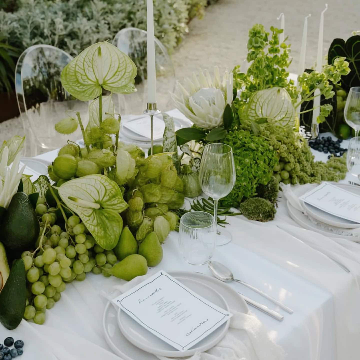 Floral Arrangements: Transform Retail Spaces Effectively